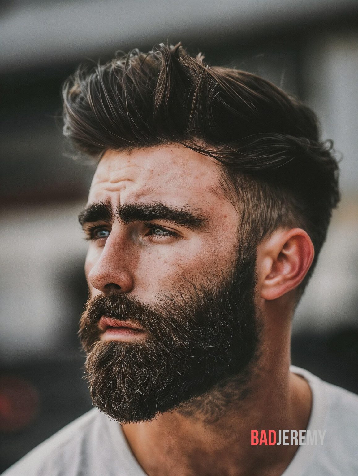 25 Trendsetting Short Beard Styles for Men: A Professional Stylist's Guide