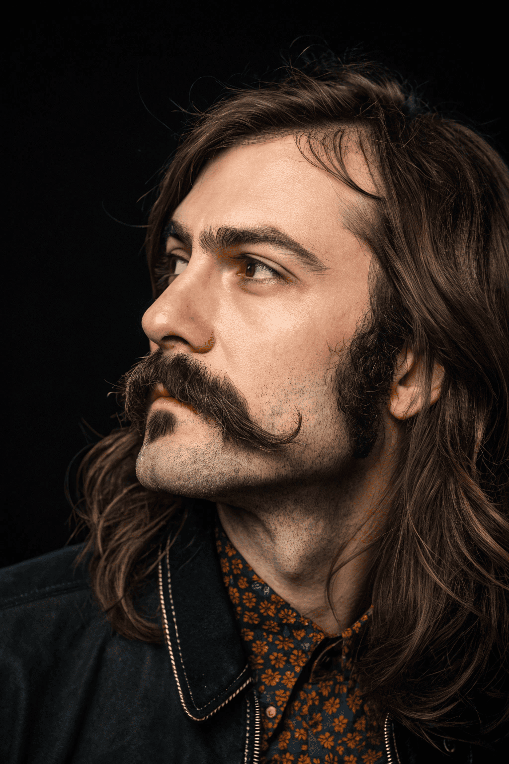 19 Wild Horseshoe Mustache Styles You Gotta See to Believe