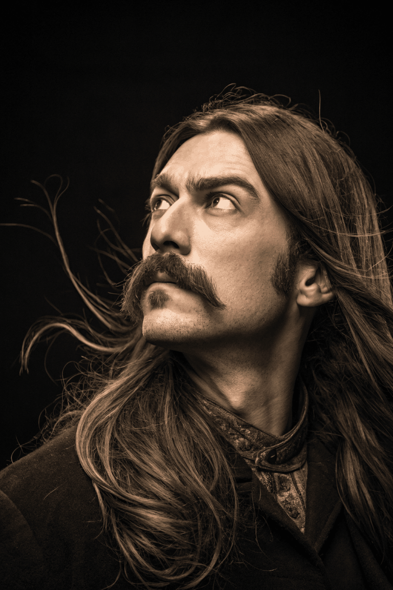 19 Wild Horseshoe Mustache Styles You Gotta See to Believe